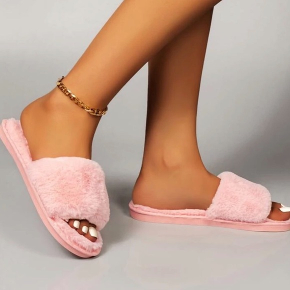 Shoes | Cute Pink Fur Slides | Poshmark